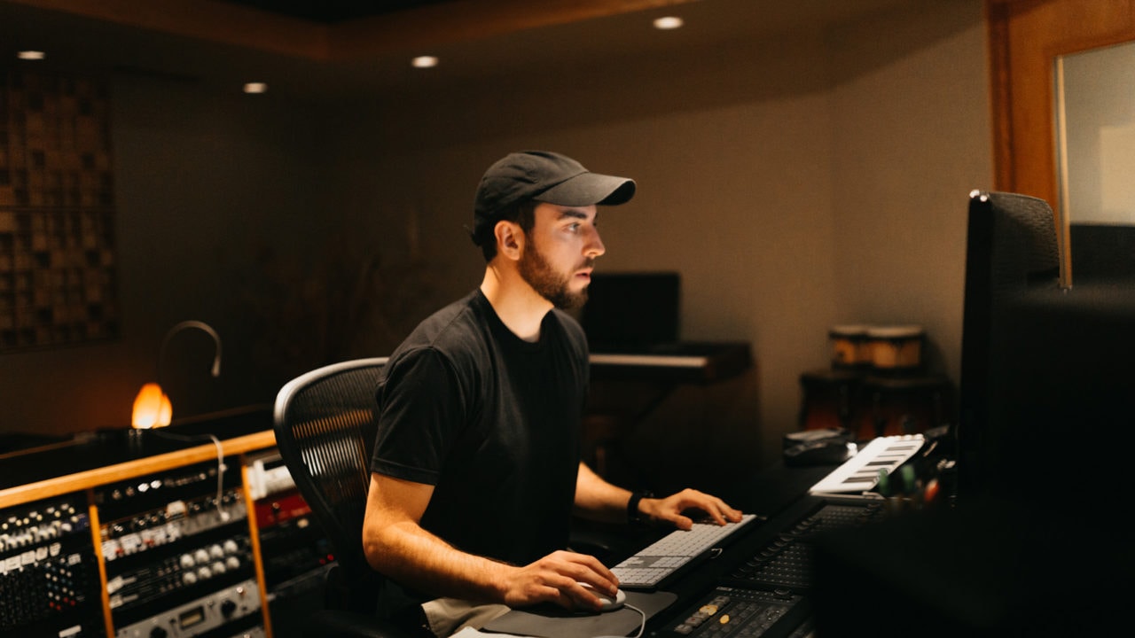 Sean Divine - Online Mixing and Mastering Services Sean Divine - Online Mixing and Mastering Services